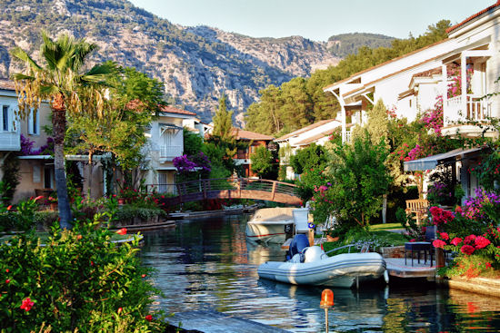 Secret Valley Resort, Akkaya Valley, Turkey, Vacation Homes Near Lake ...